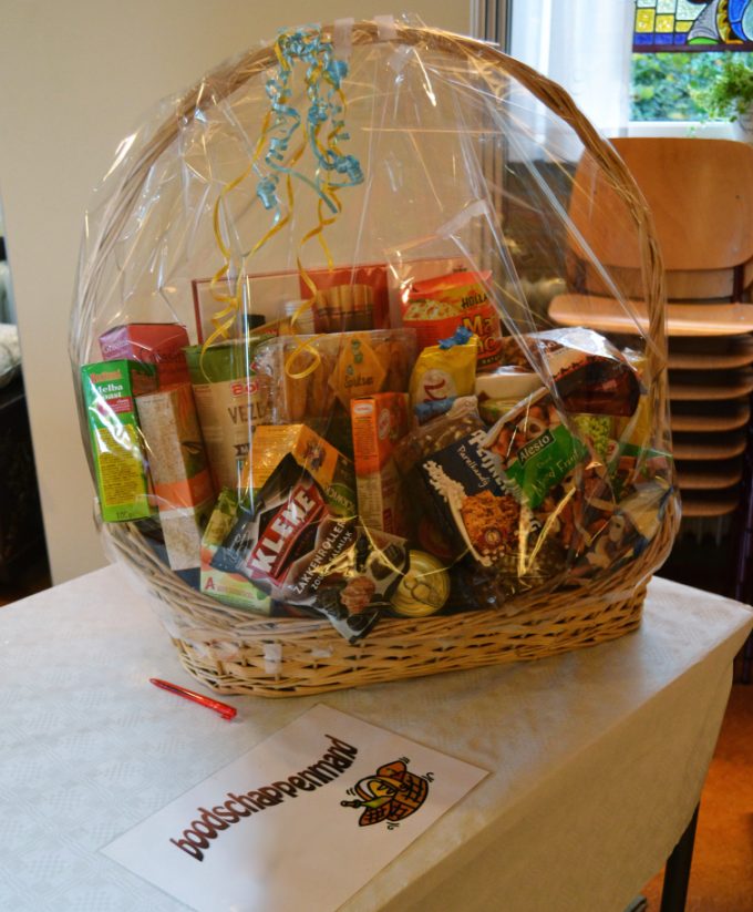 60e keer bazaar in de Nieuwe Kerk - RTV Seaport